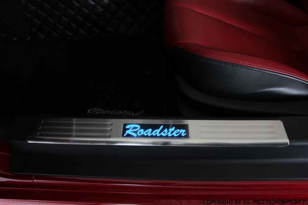Illuminated "Roadster" scuff plates from I.L. Motorsport - MX-5 Miata Forum